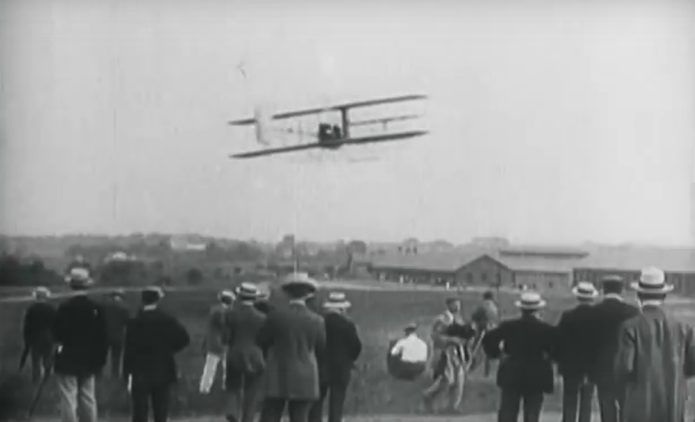 The first flight | by 1 Minute History | Medium