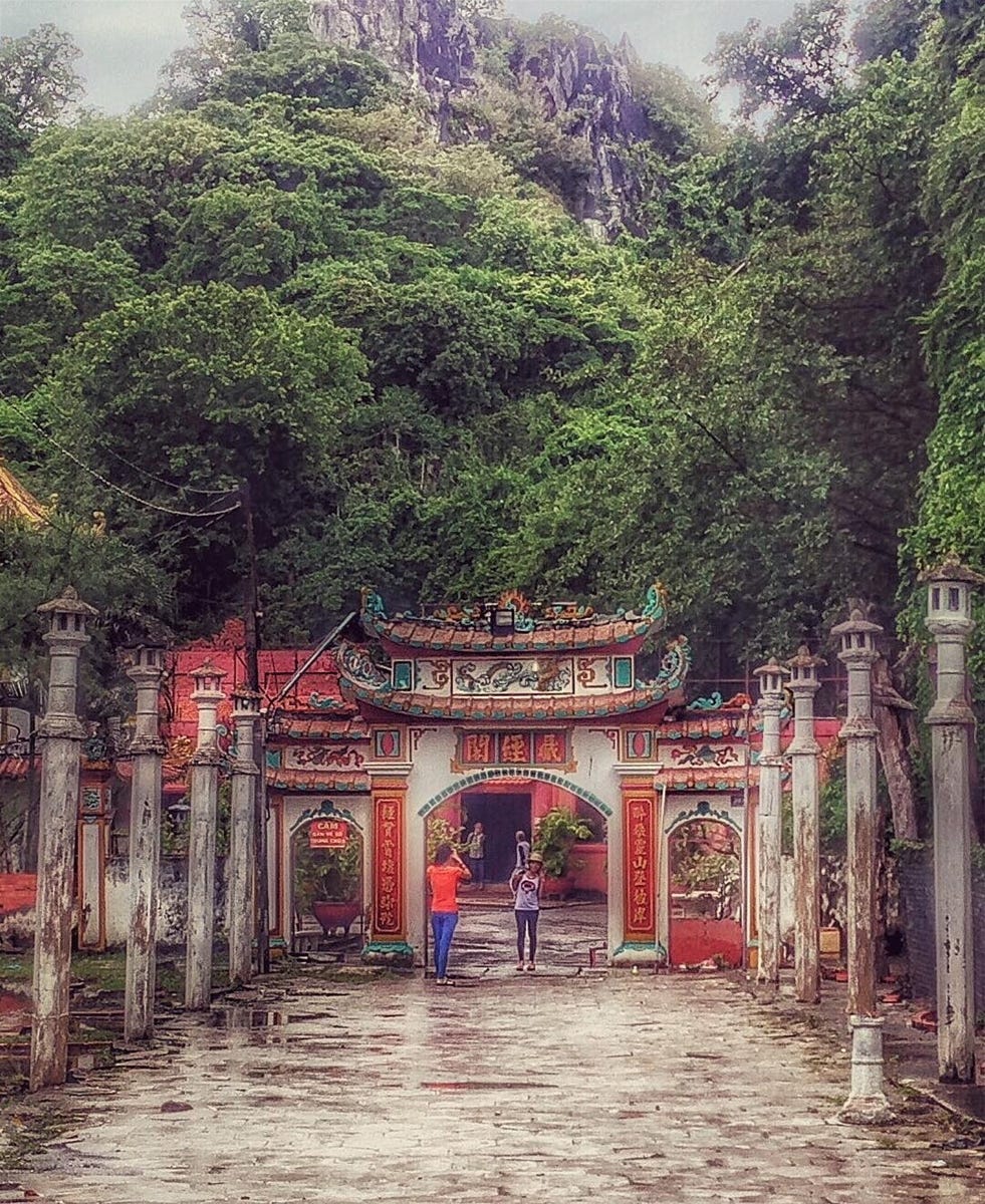 Hang Pagoda — Beautiful landscapes in Kien Giang | by James Cowel | Medium