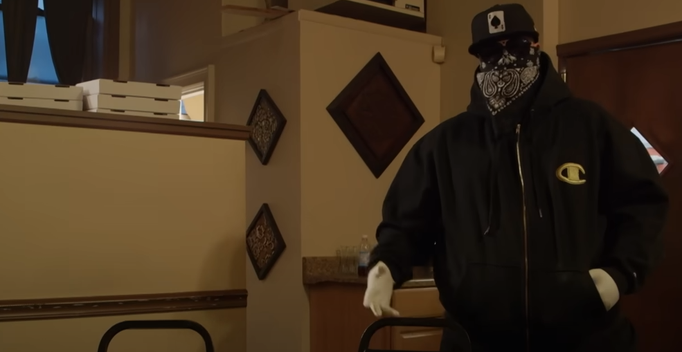 Dive Into the Underground: The Wild World of Illegal Gambling Dens | by ...