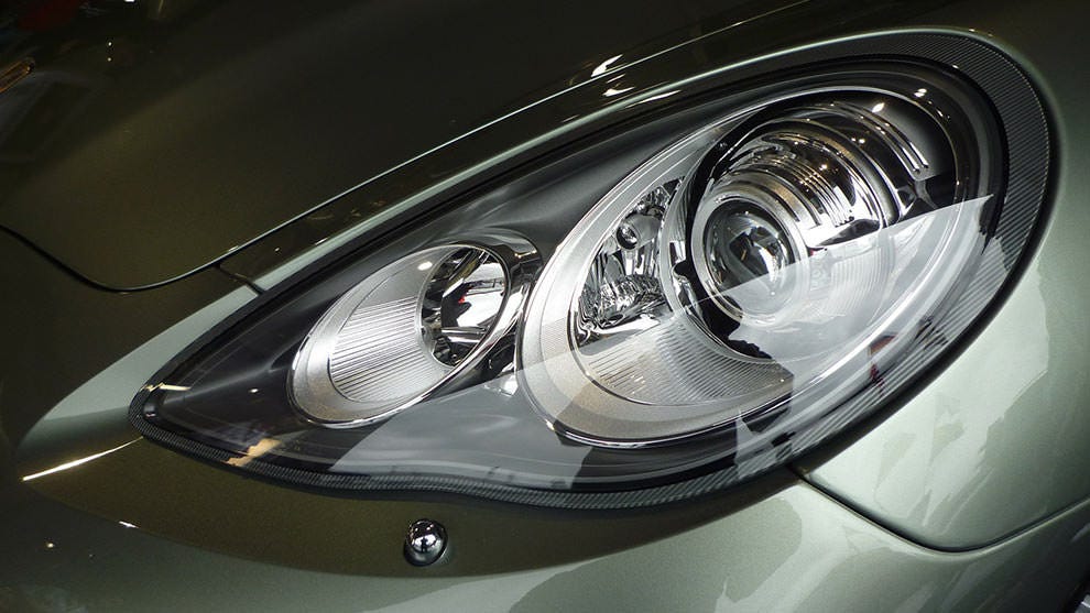 Fitting bi-xenon lenses: what to look for? | by Krk | Medium