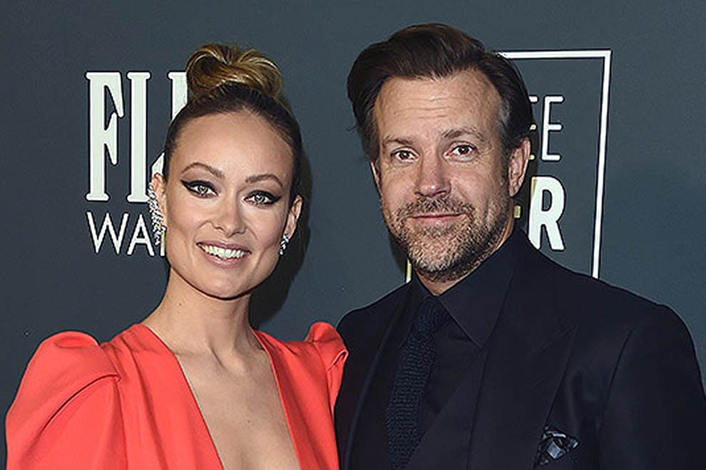 OliviaWilde & #JasonSudeikis Embrace In The Midst Of Authority Fight ...