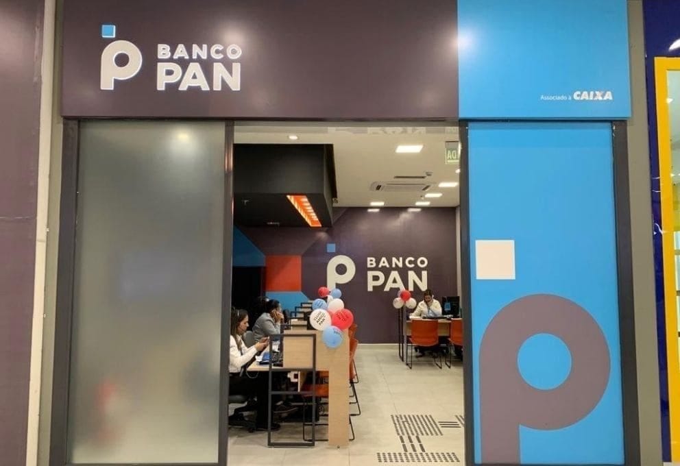 Banco Pan (BPAN4) Chega a 17 Milhões de Clientes no 4T21 | by The ...