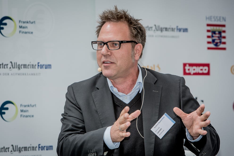 “Smarte Daten sind im Profifußball auf dem Vormarsch!” Interview mit Steilvorlagen-Sprecher Prof ...