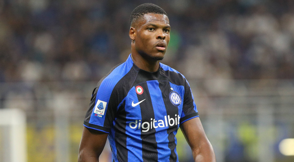 Manchester United Tertarik Datangkan Denzel Dumfries | by ITUGOL | Medium