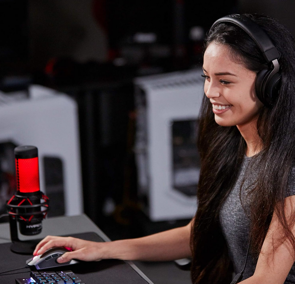 Which Studio Microphone Should You Choose for YouTube, Streaming, or ...
